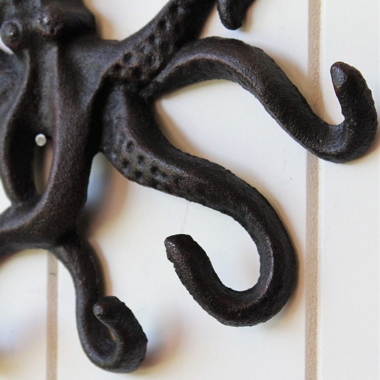 Cast Iron Octopus Key Holder With 6 Hooks | Dalisay