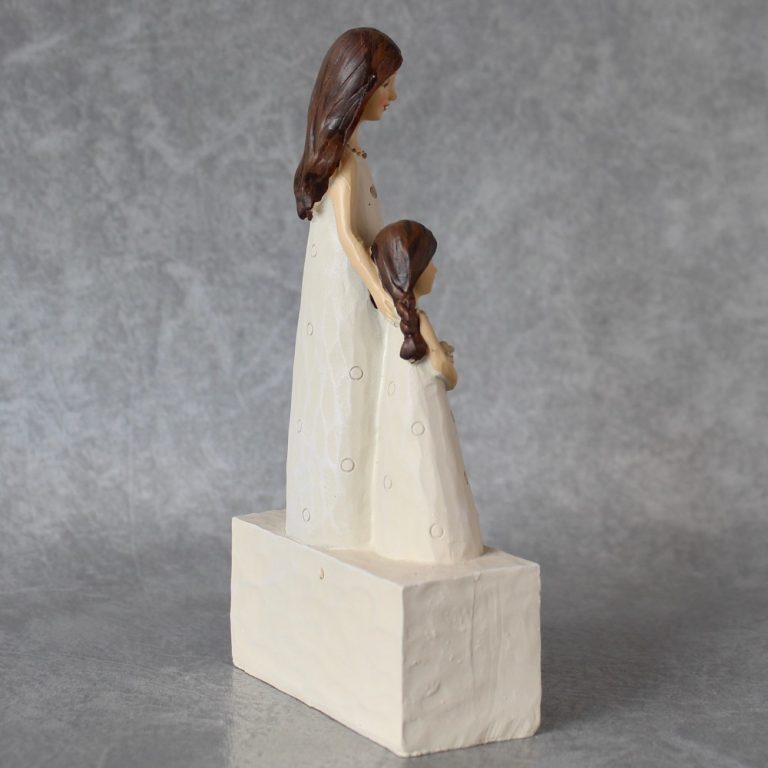 Loving Mother And Daughter Resin Statue | Dalisay