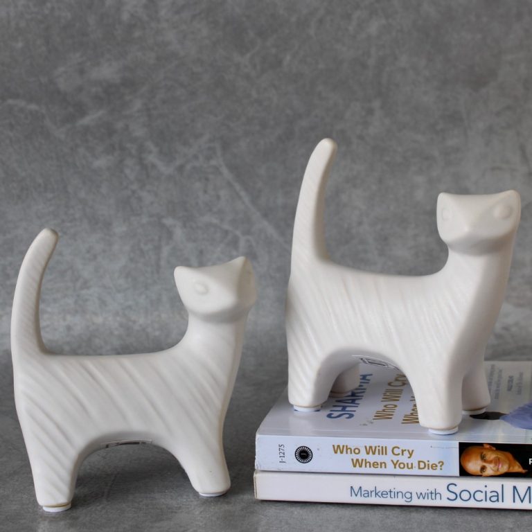 Milky White Cat Ceramic Animal Statues - Set Of 2 | Dalisay