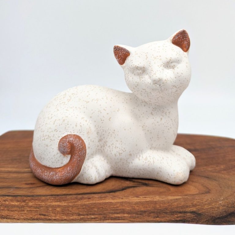 Terracotta White Ceramic Cat Statue, 15cm | Dalisay